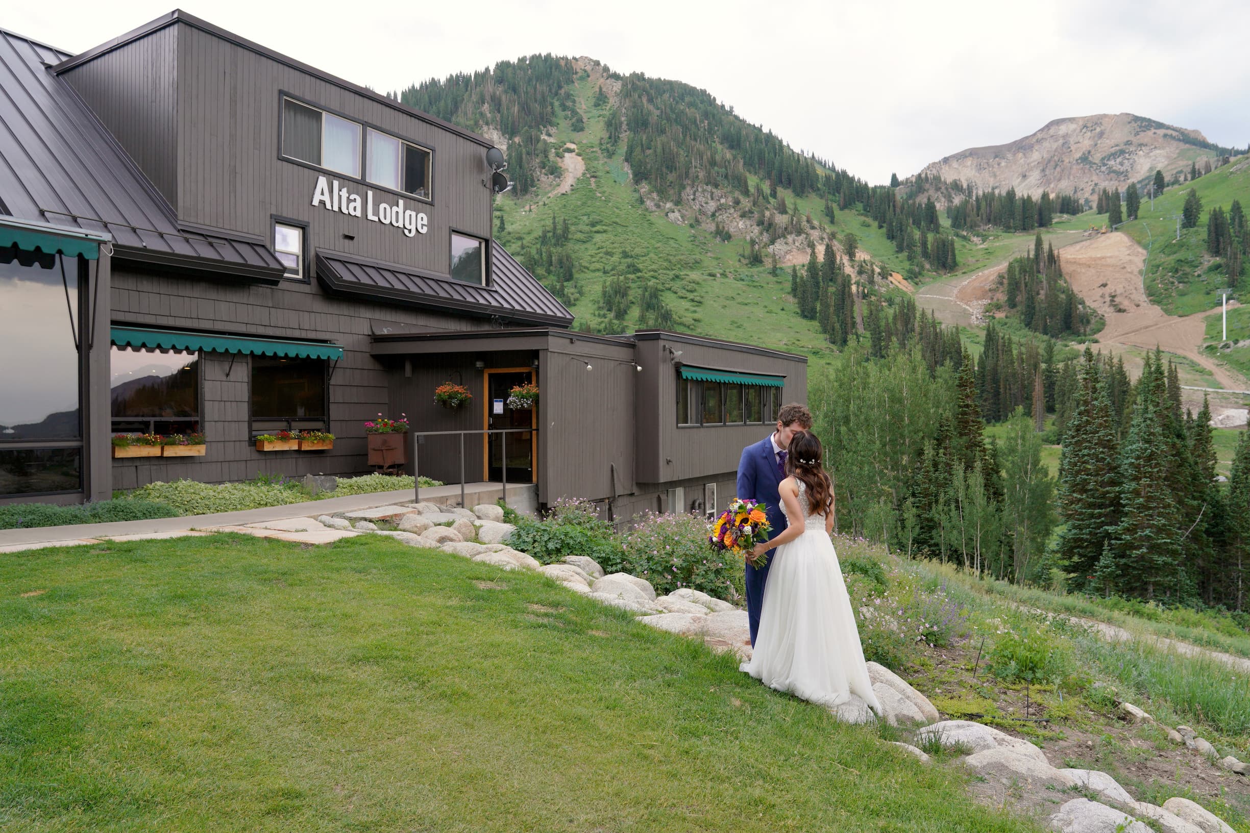 28 Beautiful Wedding Venues In Utah Utah Wedding Guide 28 Beautiful Wedding Venues In Utah Utah Wedding Guide